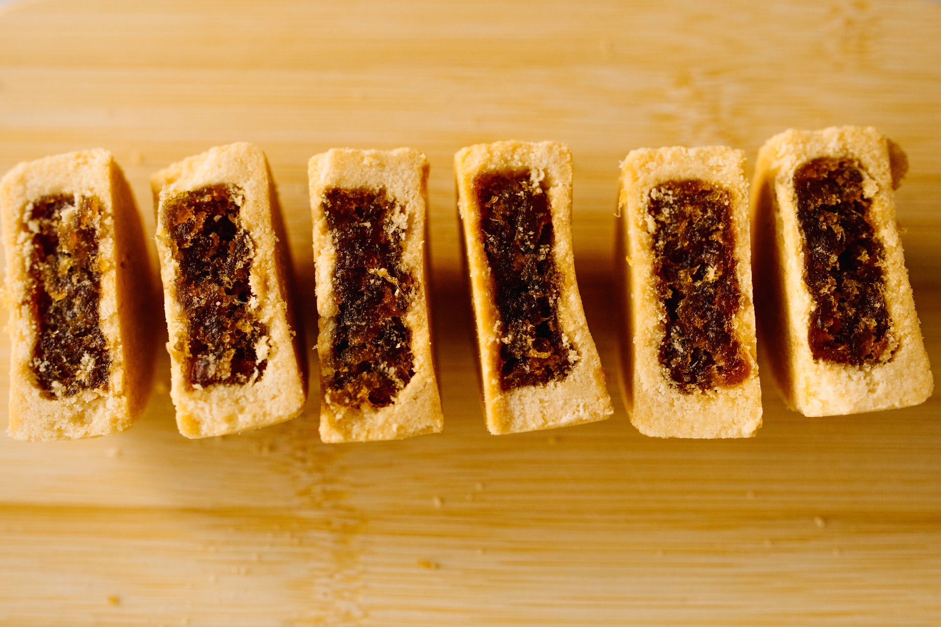 Piaca Pineapple Shortbread Cookies - Crave the Unexpected!